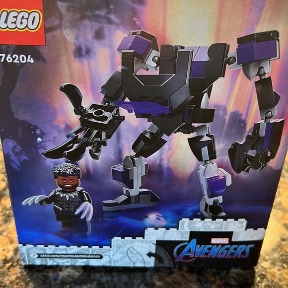 Lego | Toys | Lego Marvel Avengers Black Panther Meg Armor Nwt 7624 ...